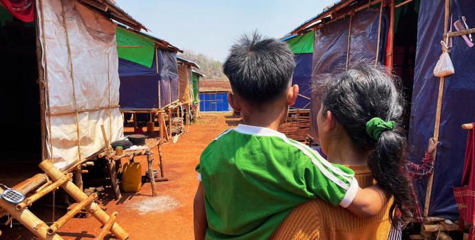 Myanmar: What life is like for an Internally Displaced Family fleeing ...